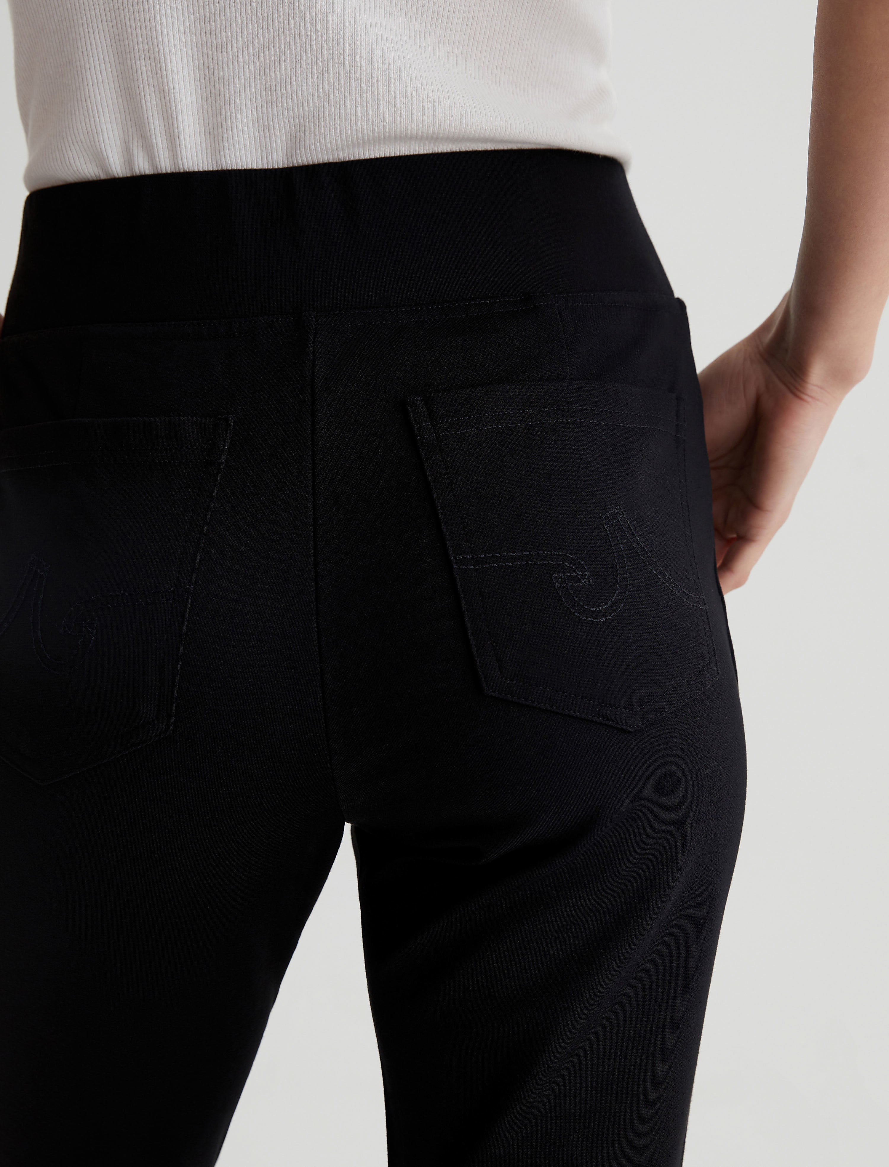 Women Salma 360° Super Black at AG Jeans Official Store